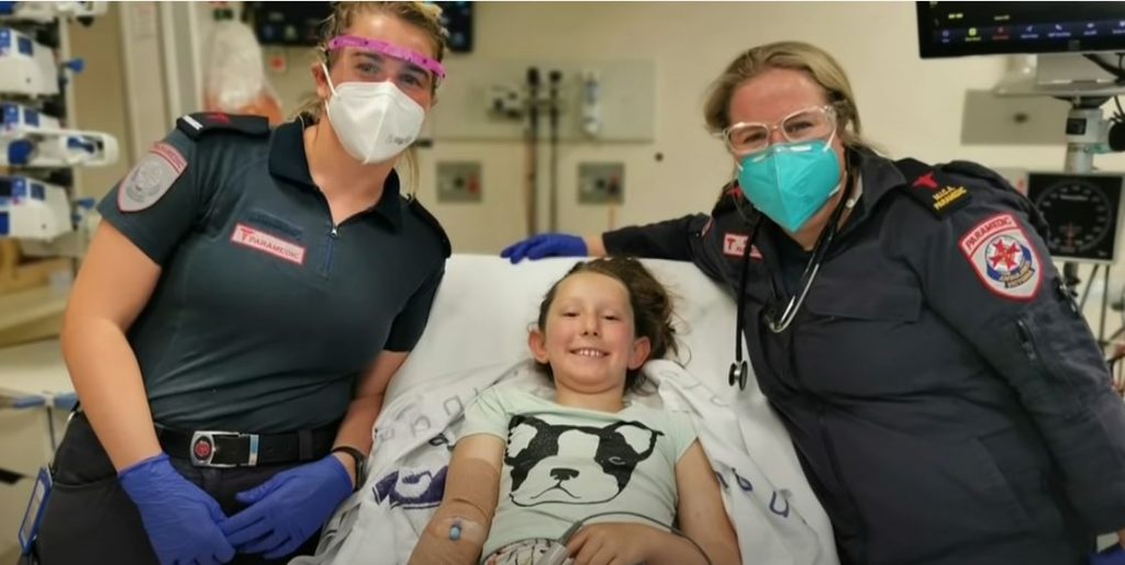 Girl survives lethal tiger-snake bite using Comedian Russell Coight’s ...