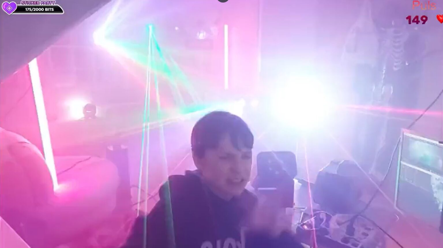 15yr-old German kid goes viral with pyrotechnics and rave lasers in ...